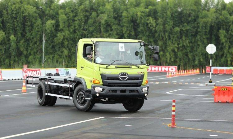 Simak!, Ini Tips Lulus Uji Praktek Pembuatan SIM Truk B1 Dan B2 – Mobil ...