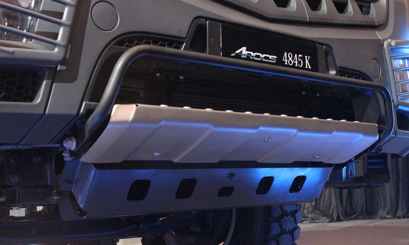 Profil Truk Mercedes-Benz Arocs 4845K 8×4 Euro 5 – Mobil Komersial