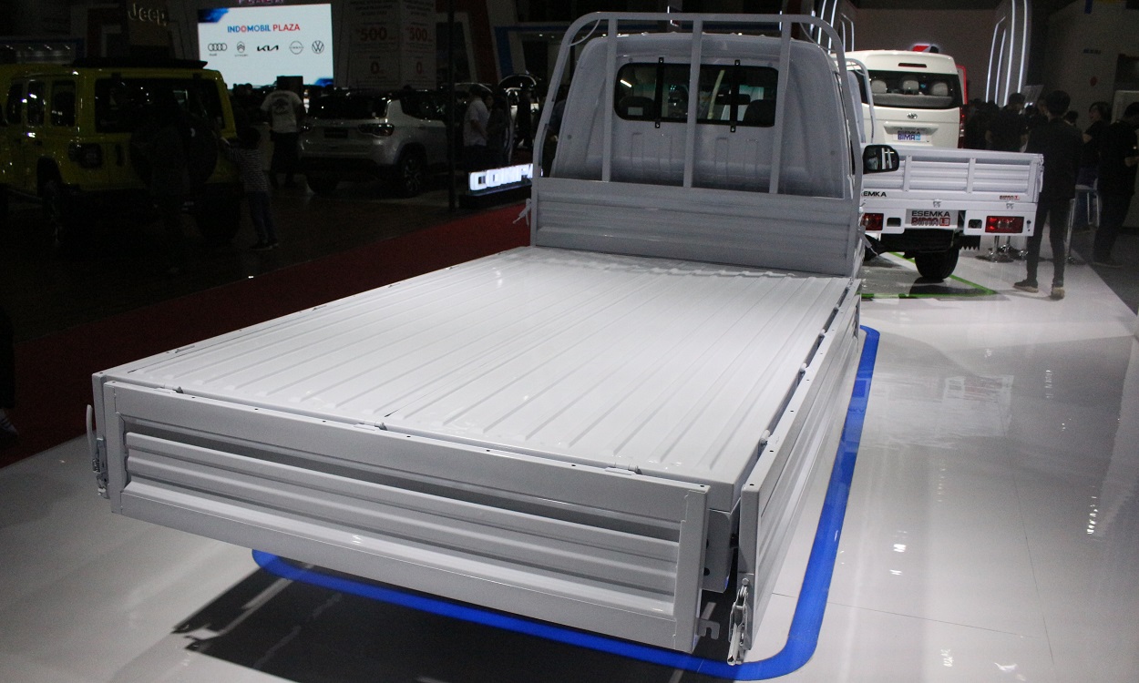 Spesifikasi Lengkap Pikap Esemka Bima 1.3, Bak Kargo Terluas Dikelasnya ...