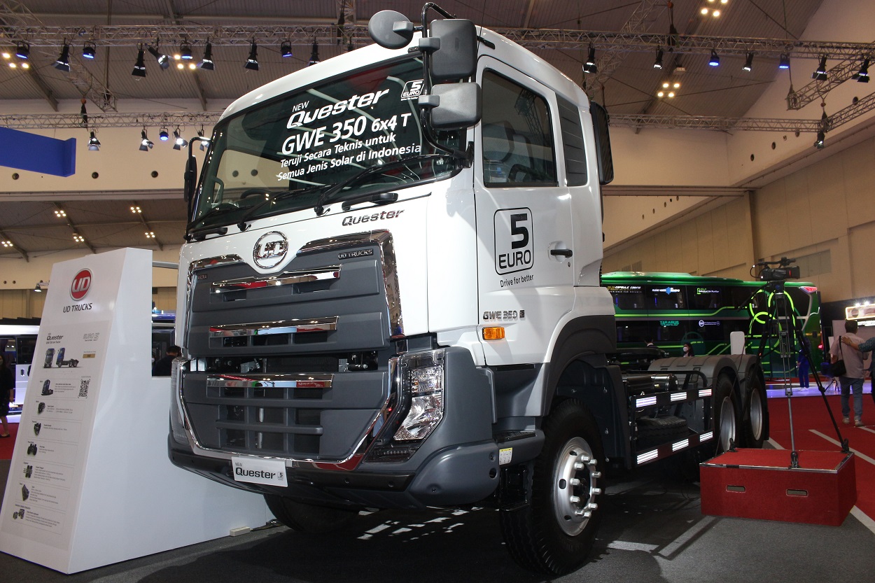 Profil UD Trucks Quester 350 6×4 Euro 5, Cocok Untuk Kebutuhan Mining Hingga EMKL – Mobil Komersial