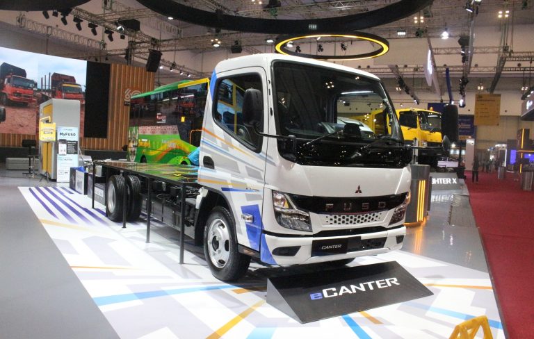 Truk Listrik Fuso eCanter Resmi Dijual di Hong Kong, Pertama di Pasar Asia – Mobil Komersial