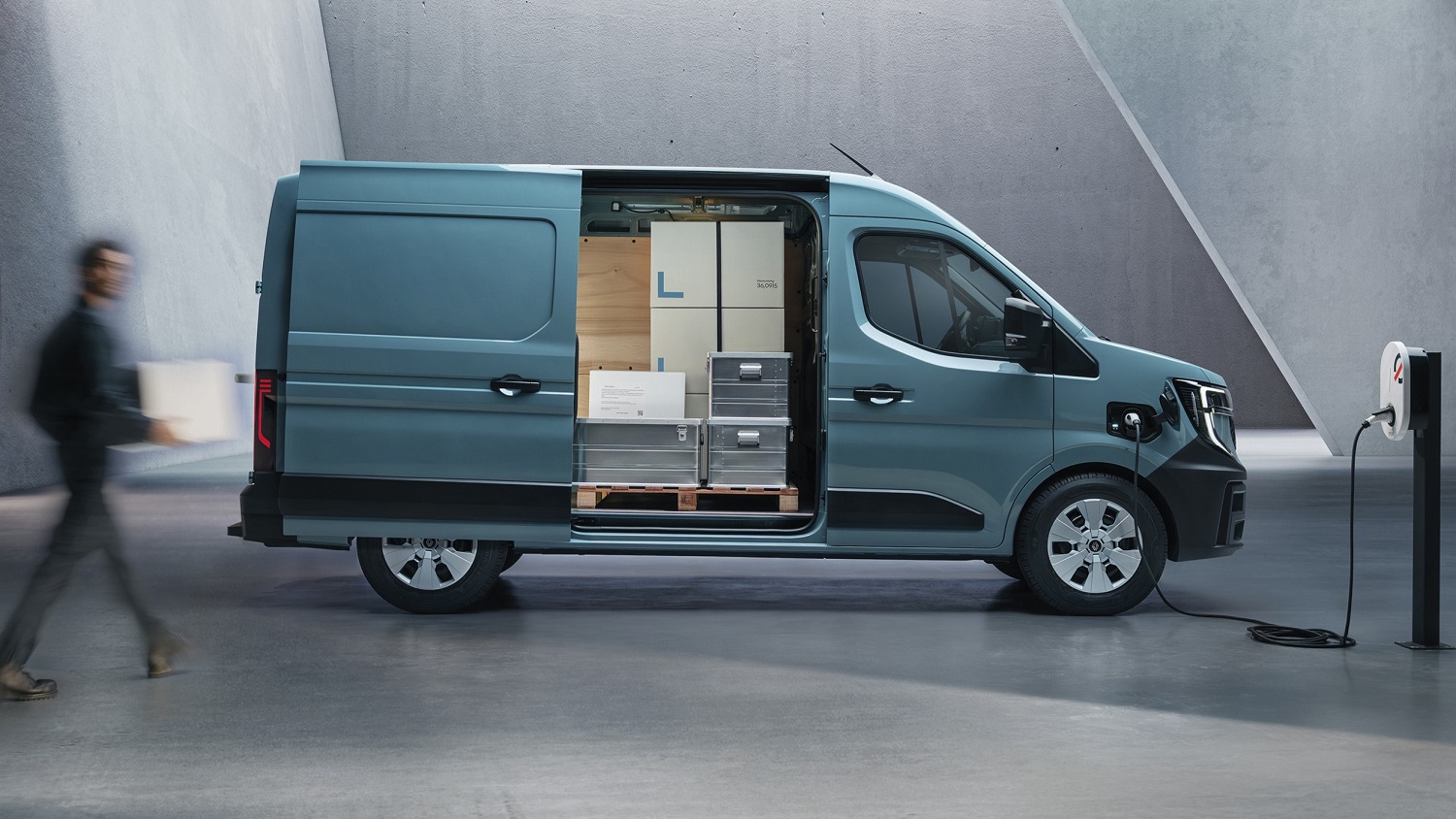 Renault Luncurkan Generasi Baru Van Master, Ruang Kargo Lebih Besar ...