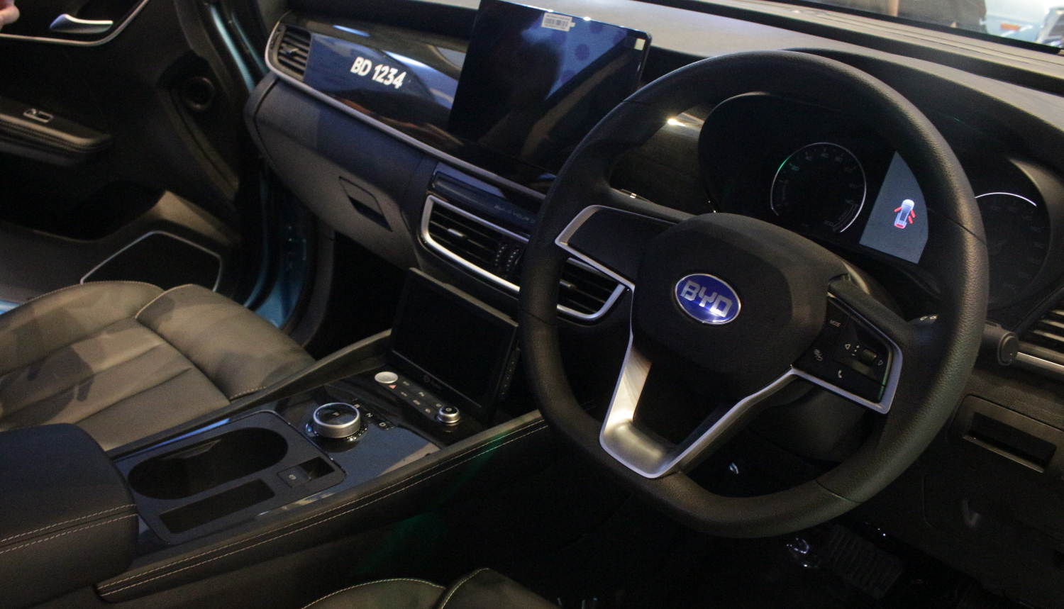 Profil BYD e6 Gen 2, Taksi Listrik Terbaru Blue Bird – Mobil Komersial