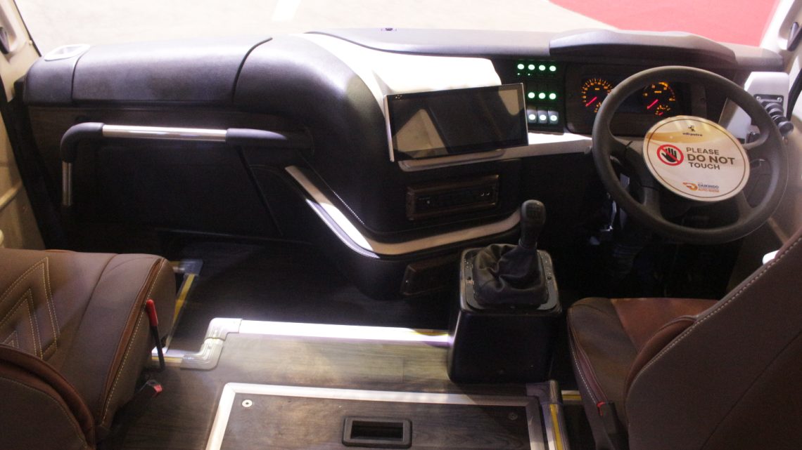 Mikrobus Jetbus 5 Big Benz Kini Tampil Lebih Estetik – Mobil Komersial