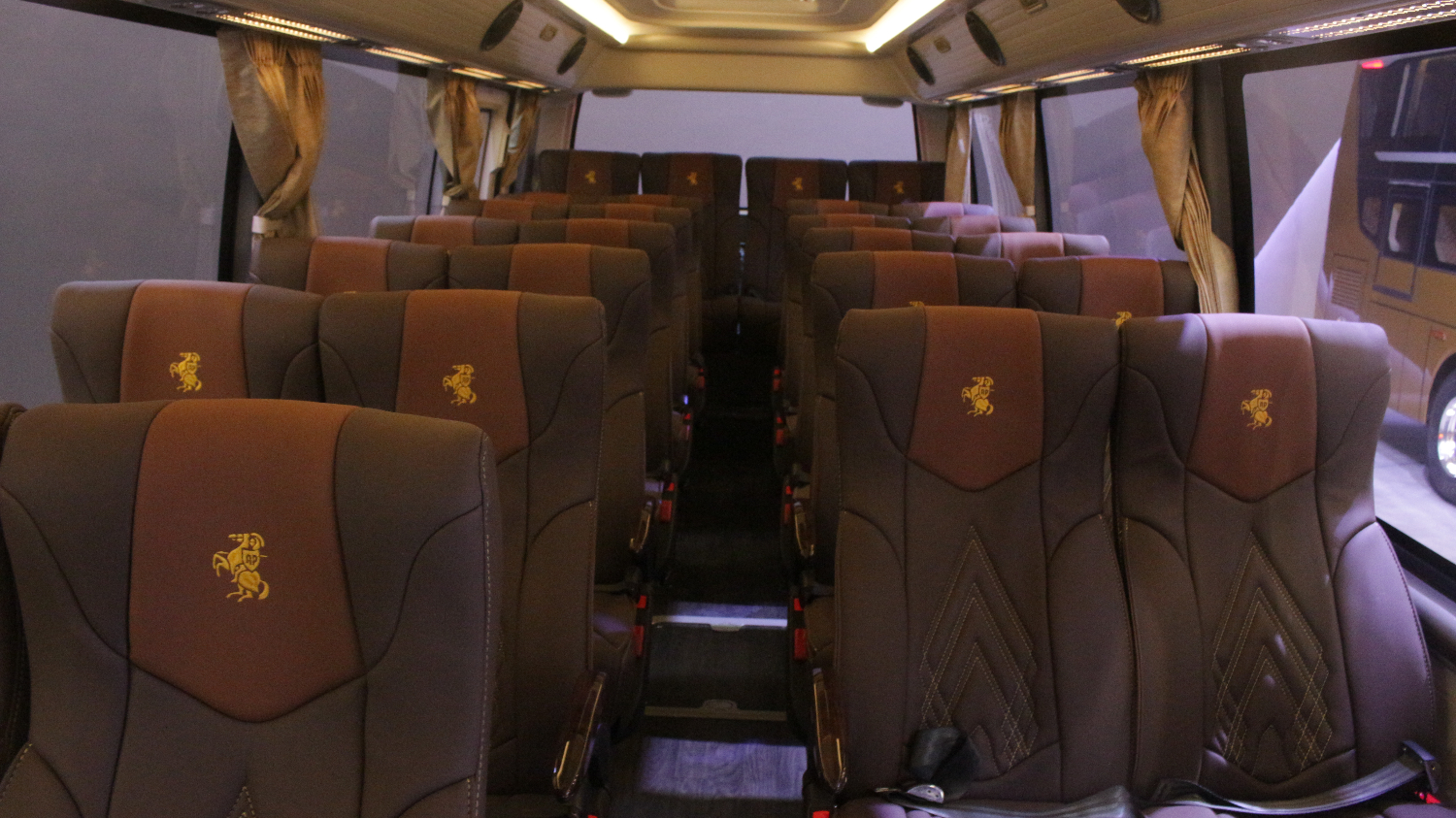 Mikrobus Jetbus 5 Big Benz Kini Tampil Lebih Estetik – Mobil Komersial