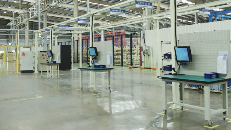 Wuling Mulai Produksi Magic Battery Secara Lokal Di Cikarang, 2 Mobil ...